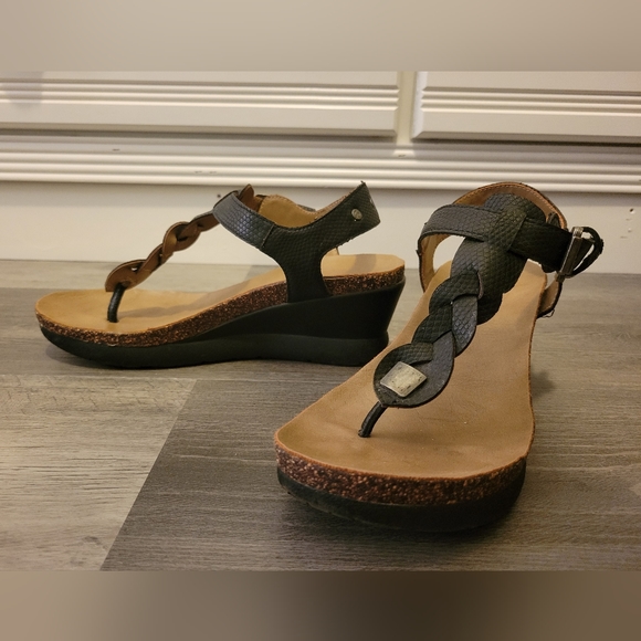 hocus pocus | Shoes | Hocus Pocus Braided Vegan Leather Farrah Wedge ...